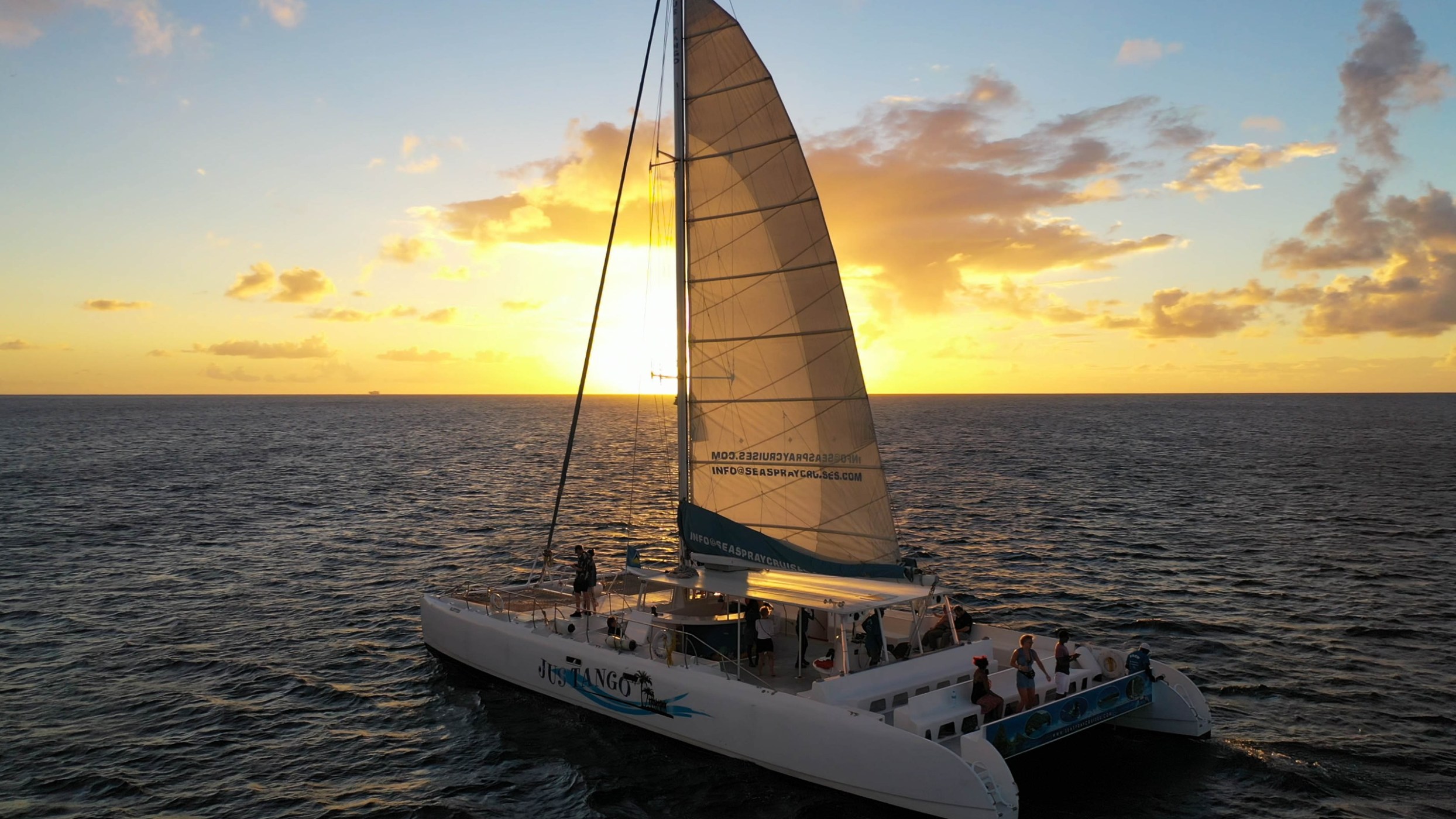 Lucian Party Sunset Cruise | Sea Spray Cruises